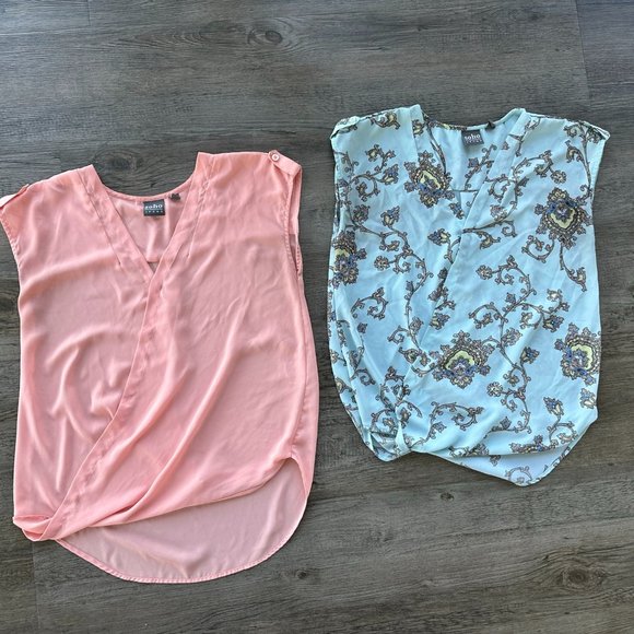 Soho | Tops | 2 Wrap Front Short Sleeve Shirts Soho Jeans New York ...